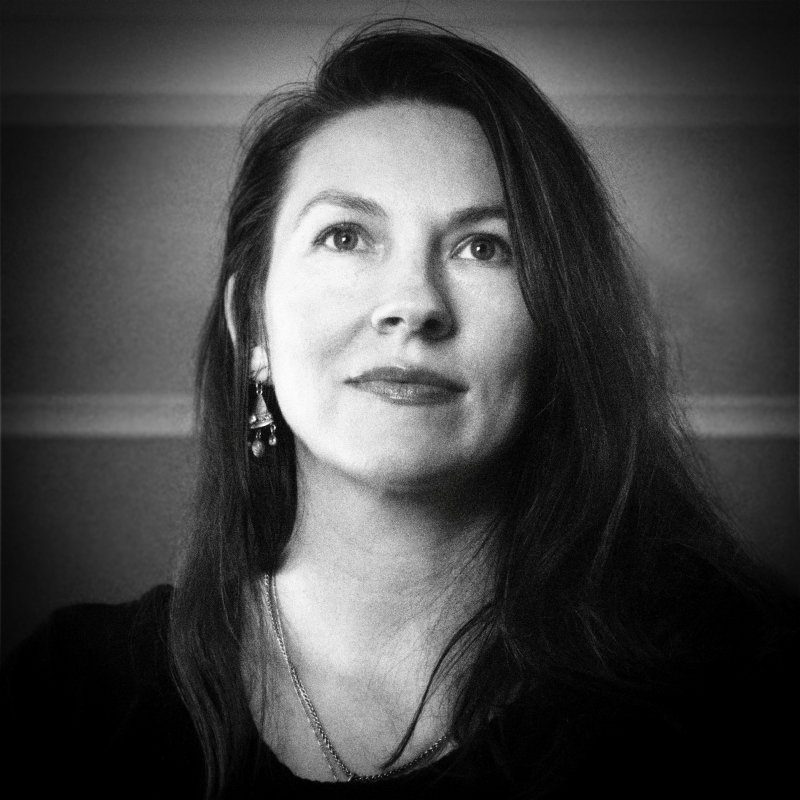 Book Review: Sisters at the Edge of the World by Ailish Sinclair ...